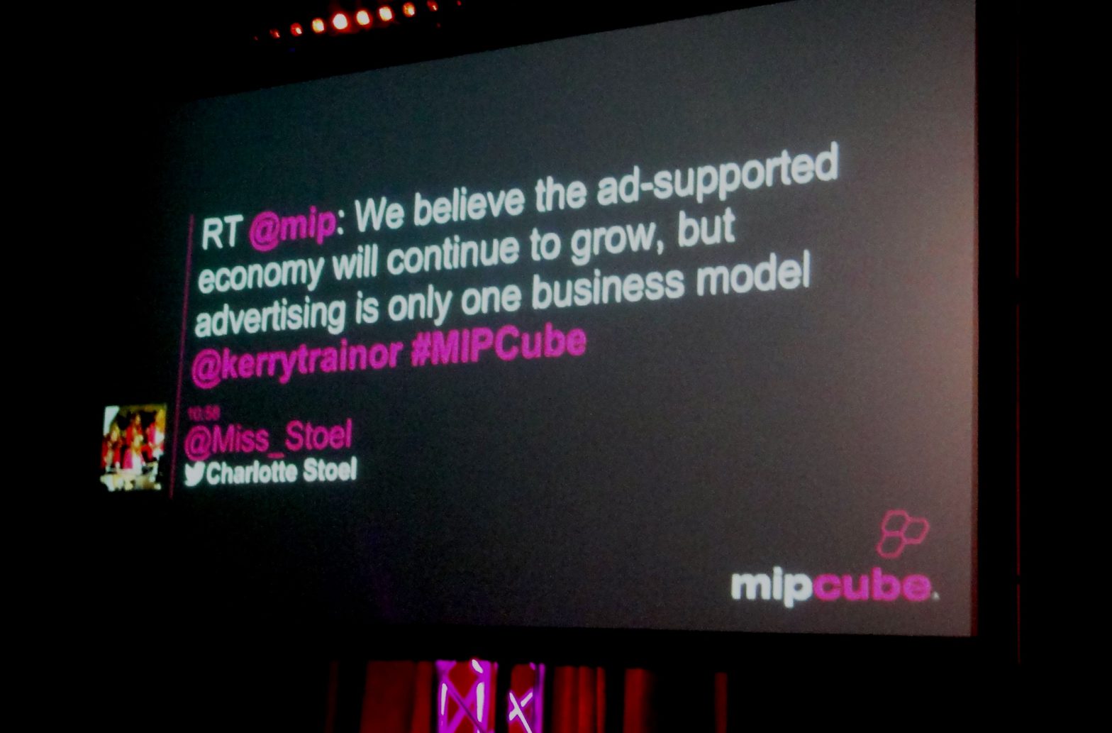 CEO Kerry Trainor im Interview über Branded Entertainment auf Vimeo ...